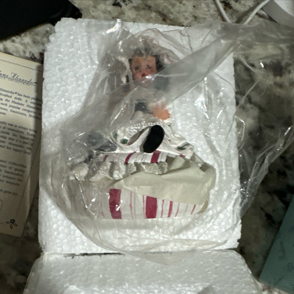 Madame Alexander | Storage & Organization | Madame Alexander Little ...
